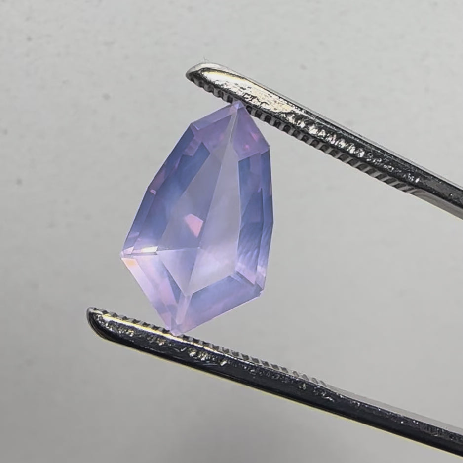 Lavender Quartz – Maikurumoto Gems